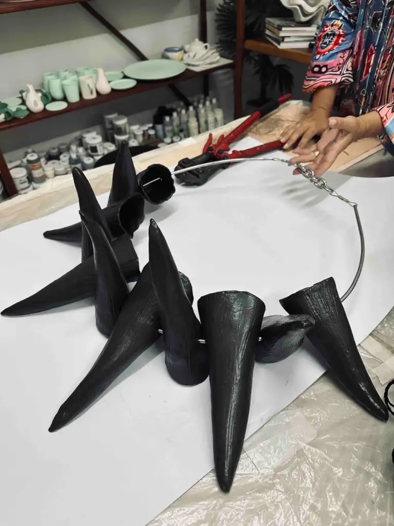 Garlands of Fijian Life 01 - Hot Glass Fiji